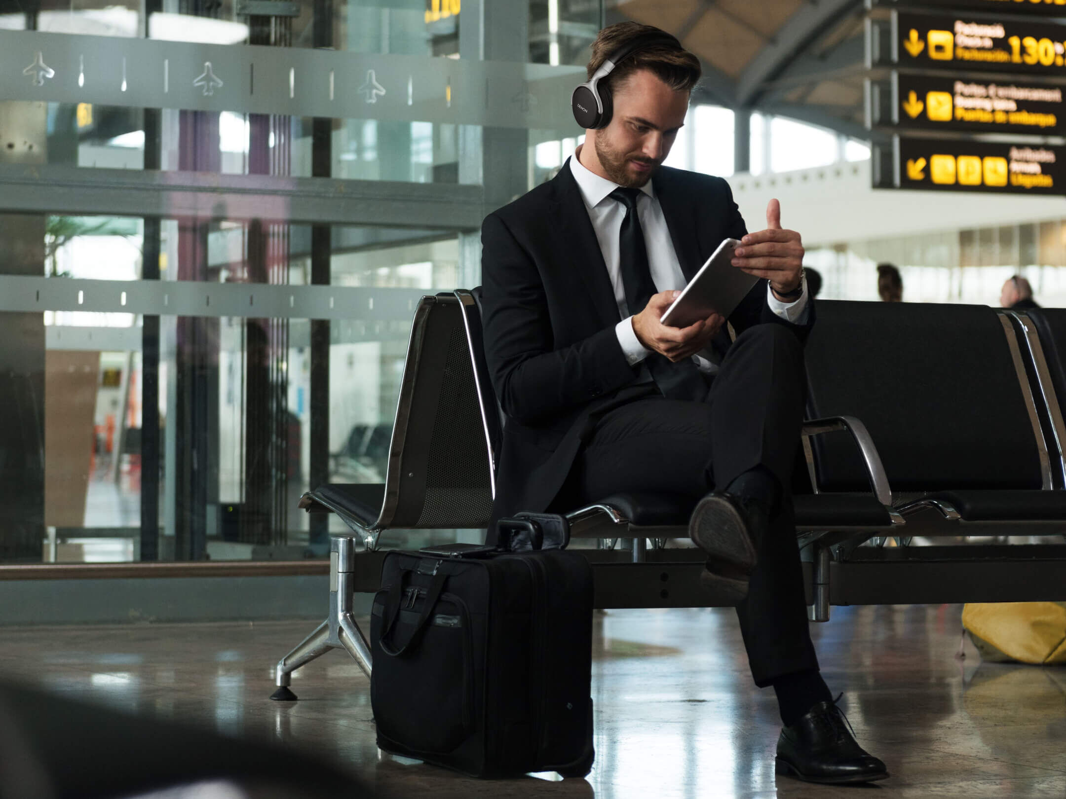 AH-GC30 - Wireless Premium Headphones with Active Noise Cancelling ...